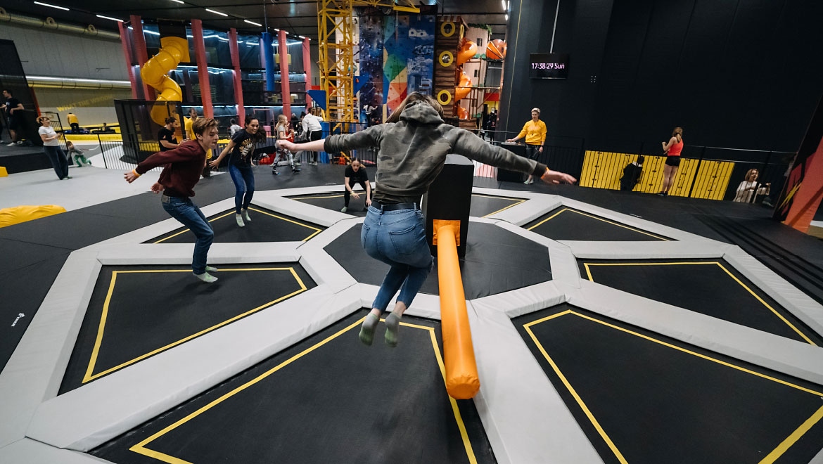 Attraction For Trampoline Parks | AKROBAT